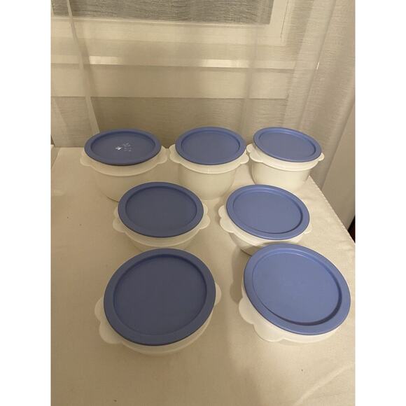 Tupperware | Dining | 7 Tupperware Sz 6 26 Oz One Touch Servalier ...